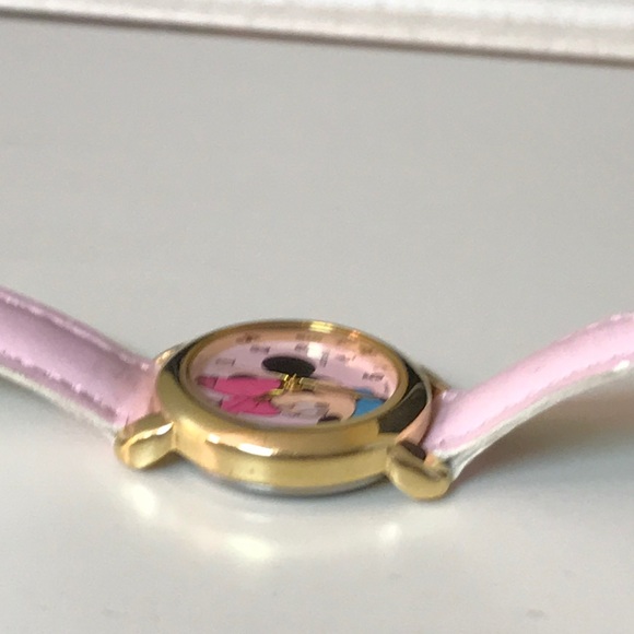 Disney | Accessories | Vintage Cutie Minnie Mouse Pale Pink Face Watch ...